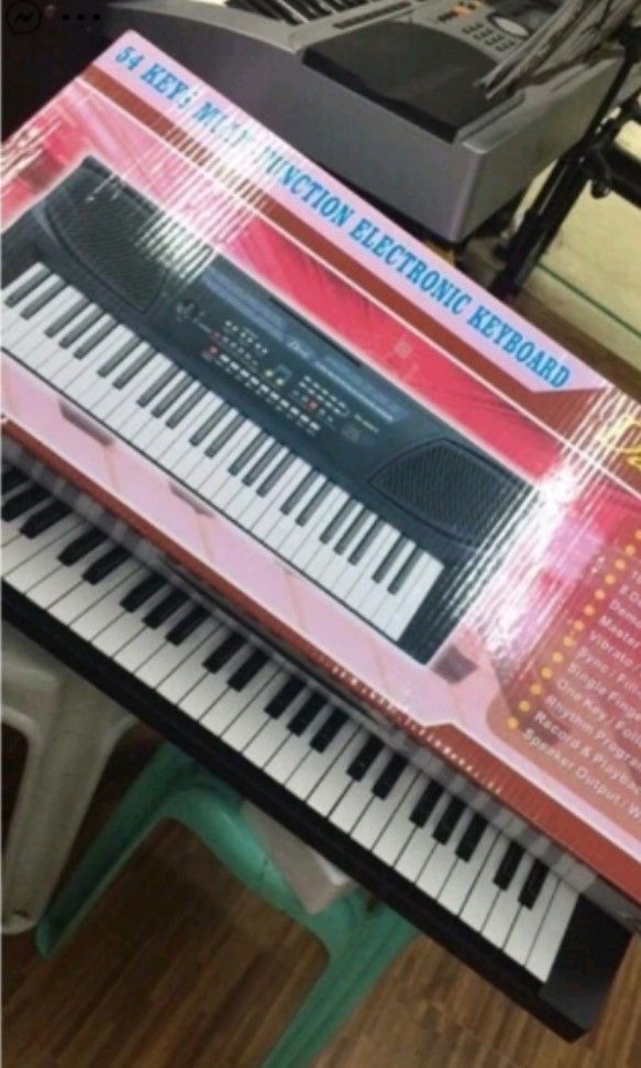 DAVIS D-201 KEYBOARD PIANO WITH STAND AND MIC, Hobbies & Toys, Music ...