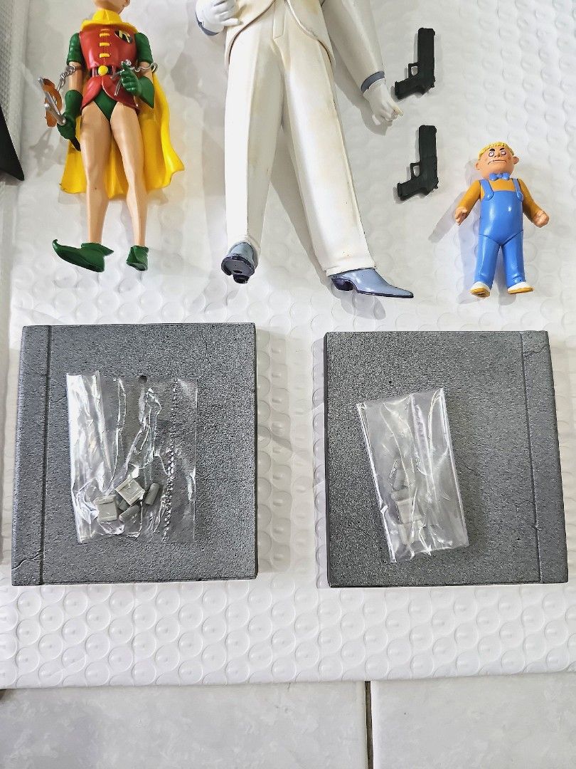 DC Direct Frank Miller's The Dark Knight Returns 2004 Complete with ...