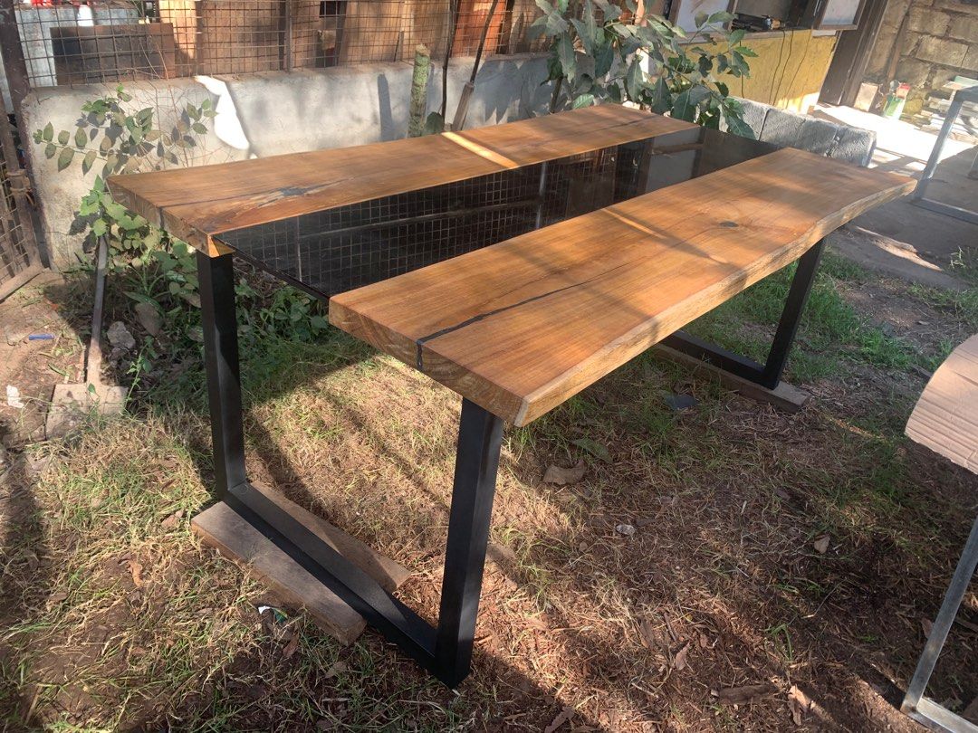 Dining table 8 Seaters 1.8meter x 1meter 6ftx40inches live edge ...
