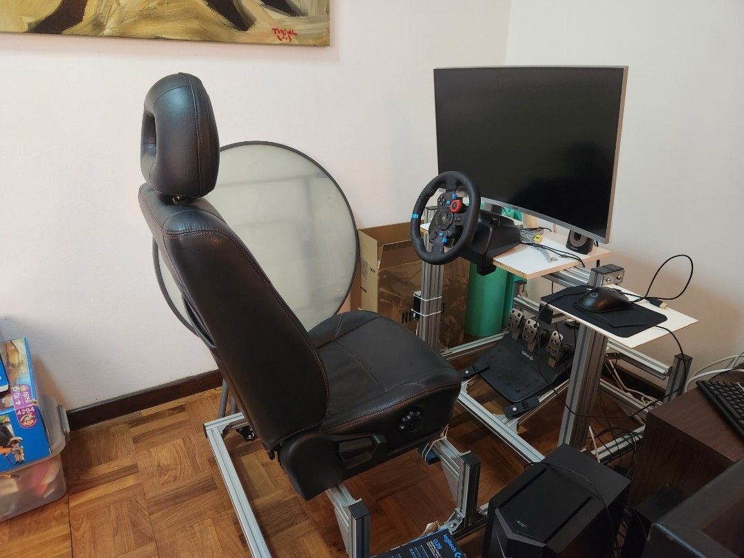 Immersive F1 - Driving simulator, logitech G29, seat vibrator, monitor ...