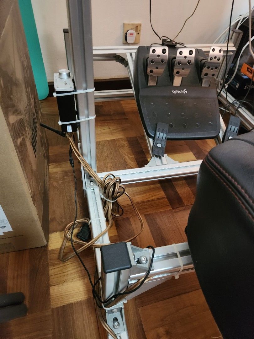 Immersive F1 - Driving simulator, logitech G29, seat vibrator, monitor curved 32", Video Gaming ...