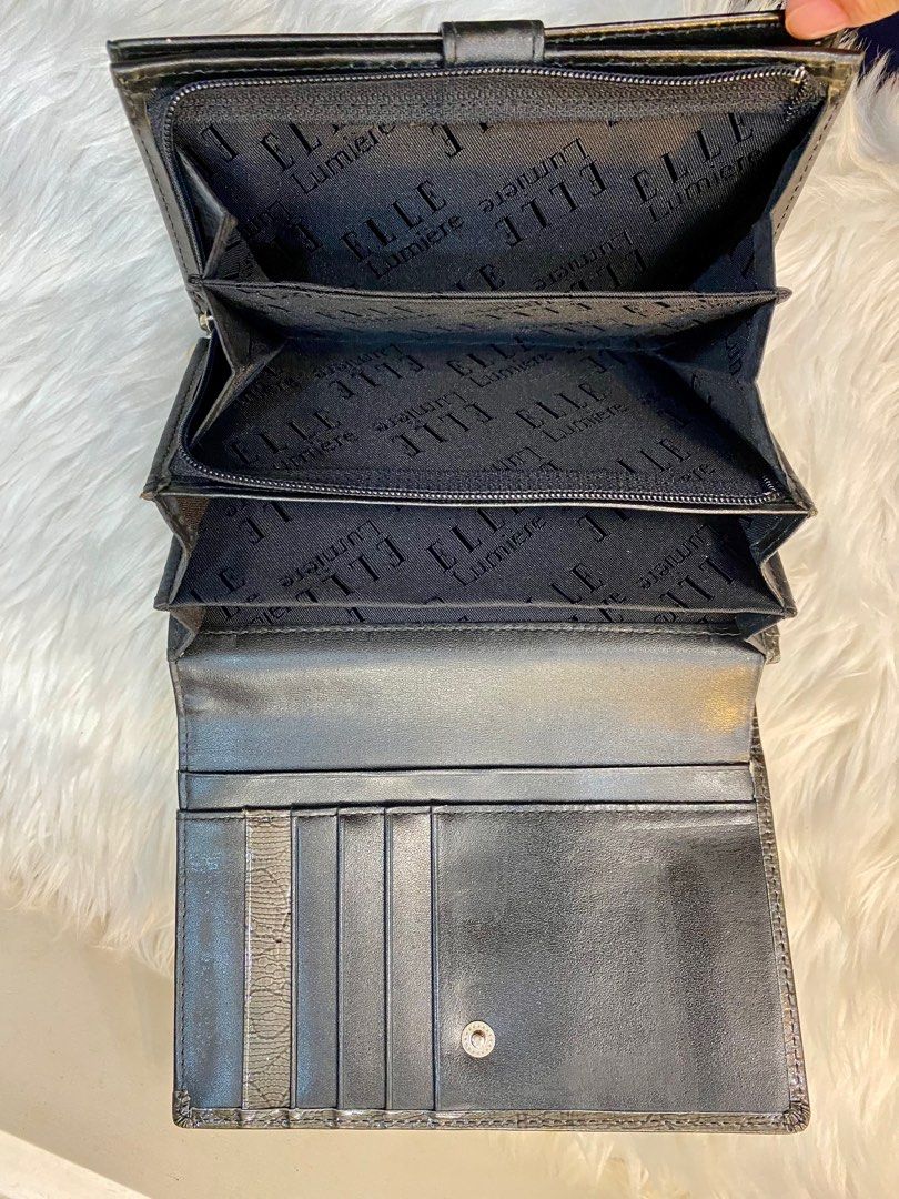 Elle Lumiere vermis green foldable wallet, Women's Fashion, Bags ...