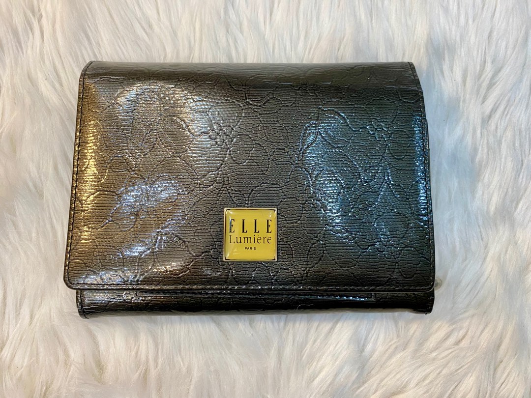 Elle Lumiere vermis green foldable wallet, Women's Fashion, Bags ...