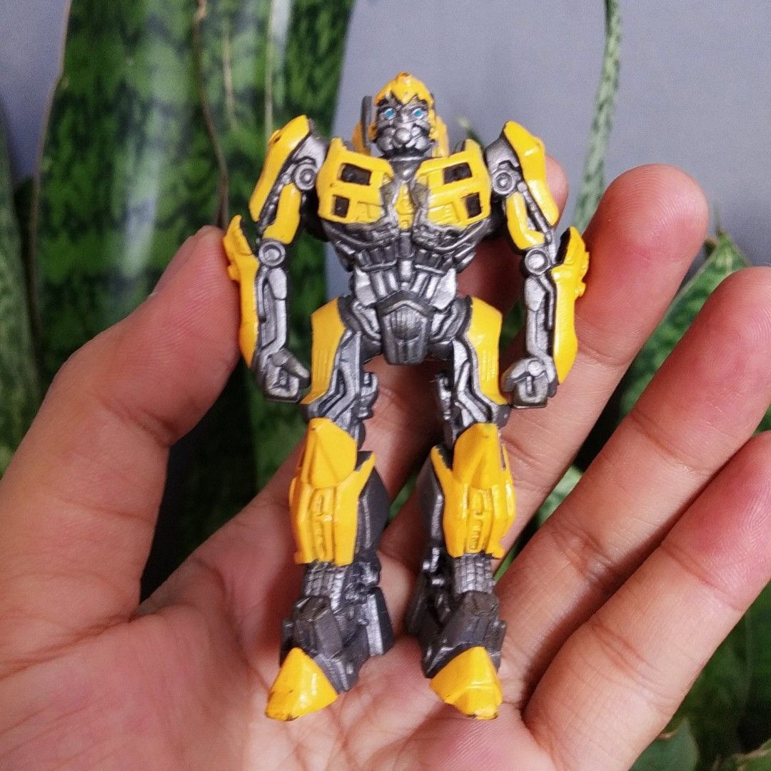 Figure Robot Transformer Bumblebee hasbro, Toys & Collectibles, Mainan di Carousell