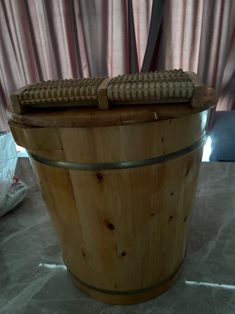 Foot washing basin, Furniture & Home Living, Bathroom & Kitchen ...