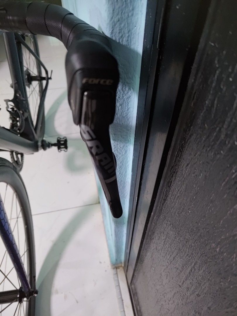 Full Carbon Road Bike with SRAM Force 22 groupset, Sports Equipment ...