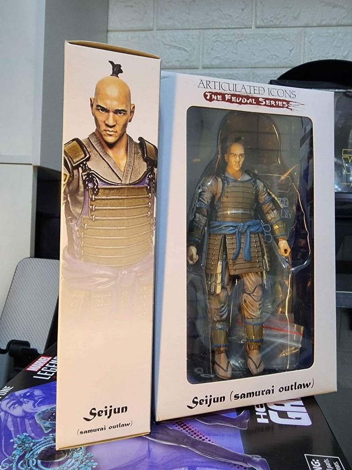 Fwoosh Articulated Icons Seijun (samurai outlaw) misb, Hobbies & Toys ...