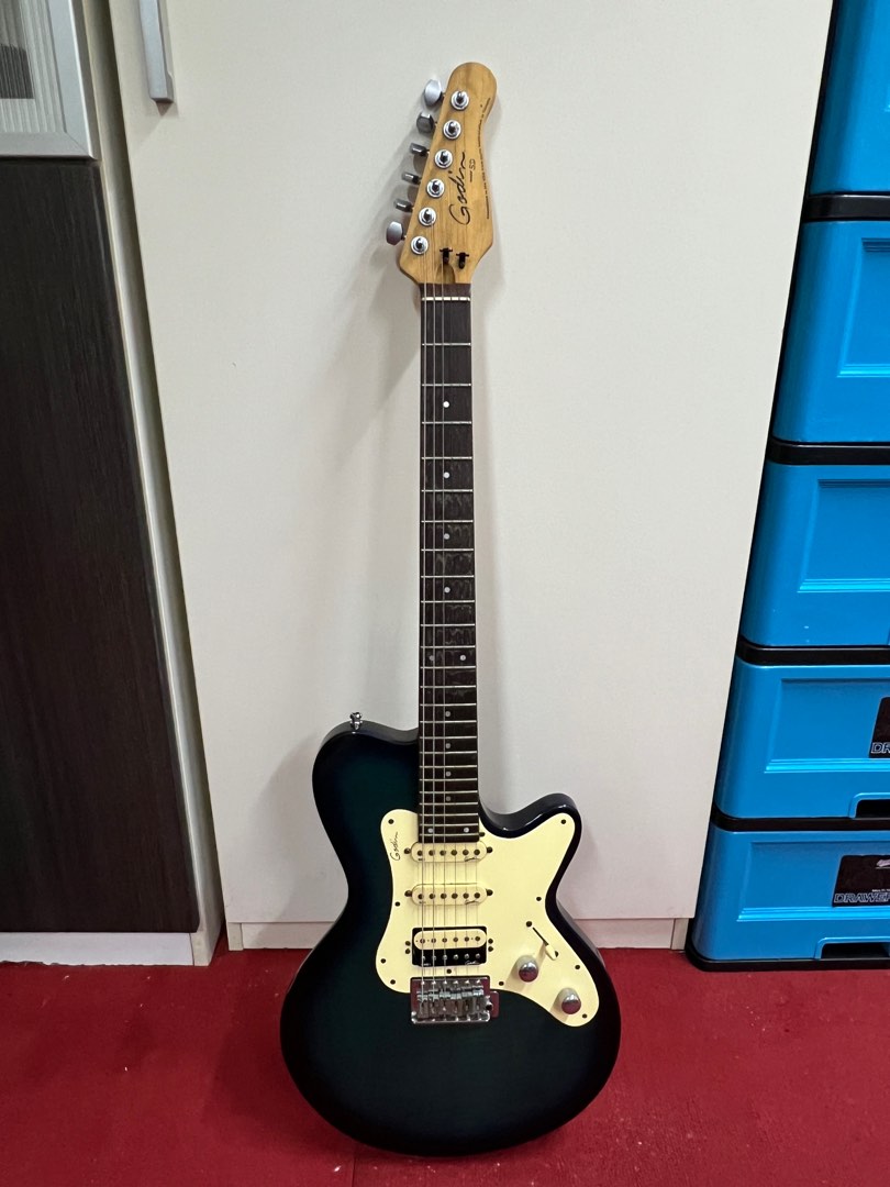 Godin SD Model - Natural, Hobbies & Toys, Music & Media, Musical ...