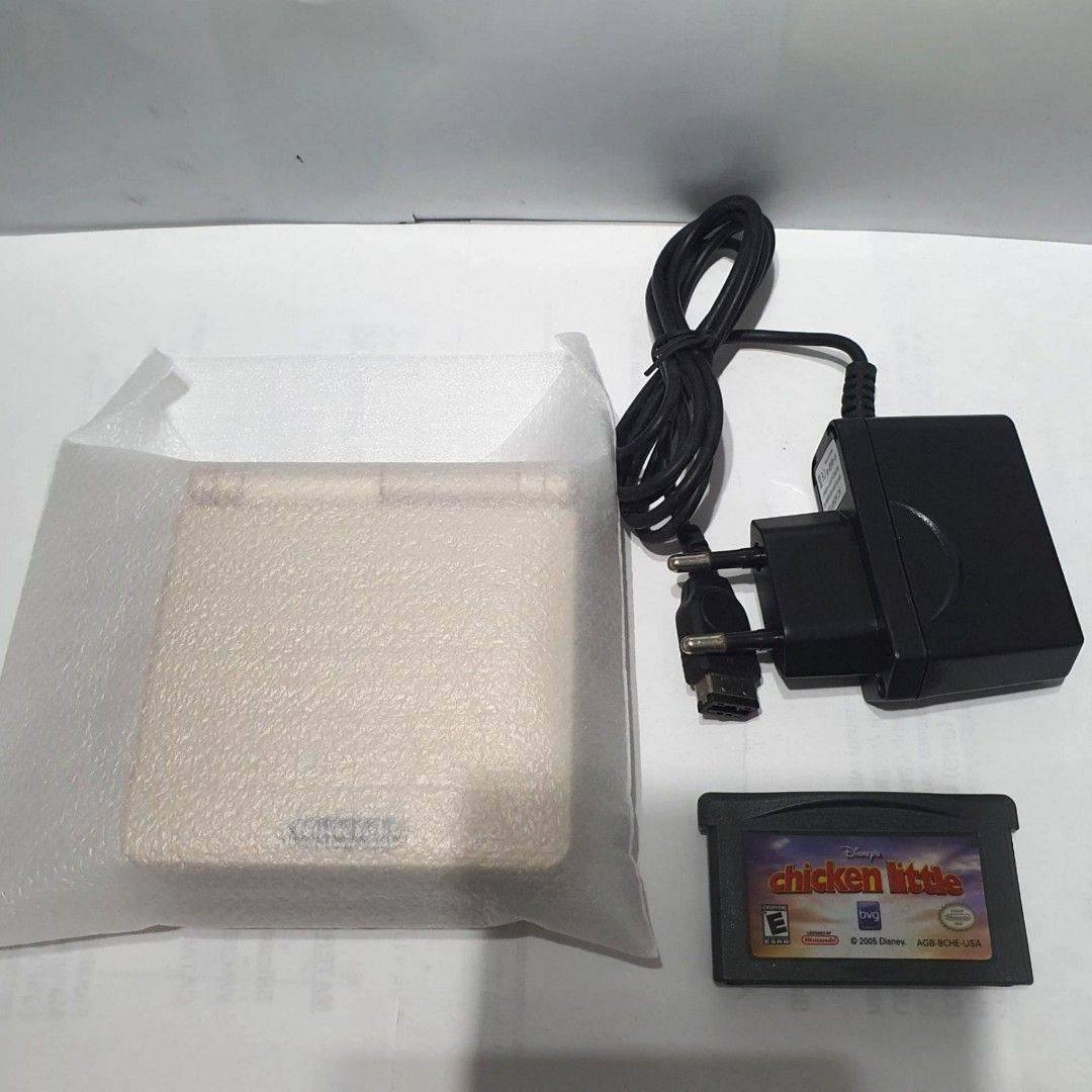 GOLD GAMEBOY ADVANCE, Video Gaming, Video Game Consoles, Nintendo on ...