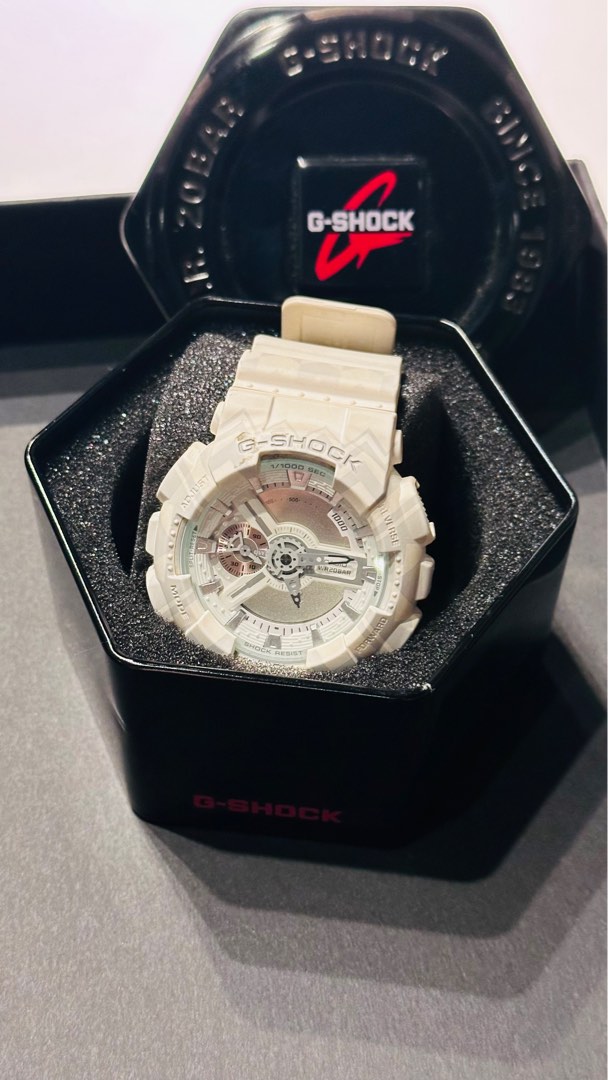 G-SHOCK white, Men's Fashion, Watches & Accessories, Watches on Carousell