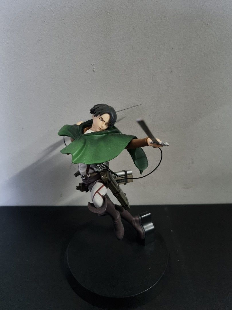 Levi Attack on Titan AOT Figurine, Hobbies & Toys, Memorabilia ...