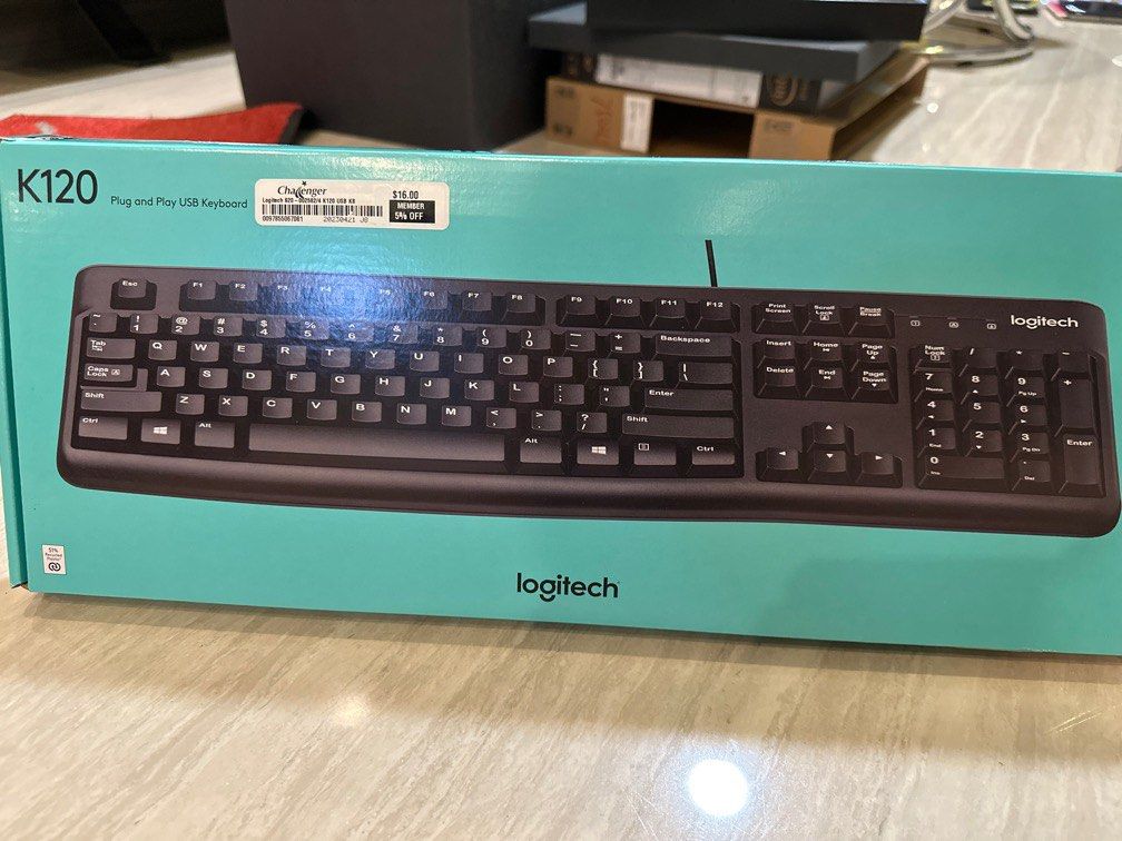 Logitech plug and play USB keyboard, Computers & Tech, Parts ...