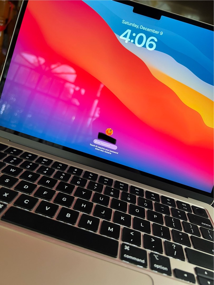 Macbook Air M2 2022 Starlight, Computers & Tech, Laptops & Notebooks on ...