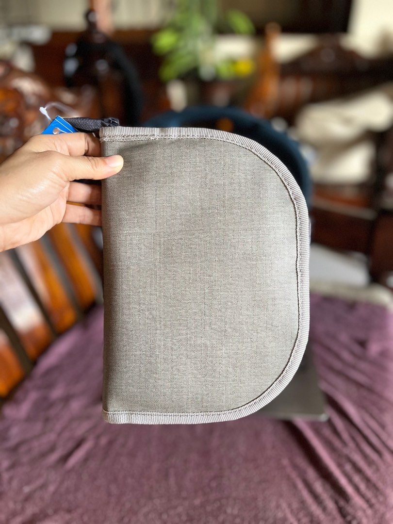 Mizuno Cooling Lab Pouch, Women's Fashion, Bags & Wallets, Purses ...