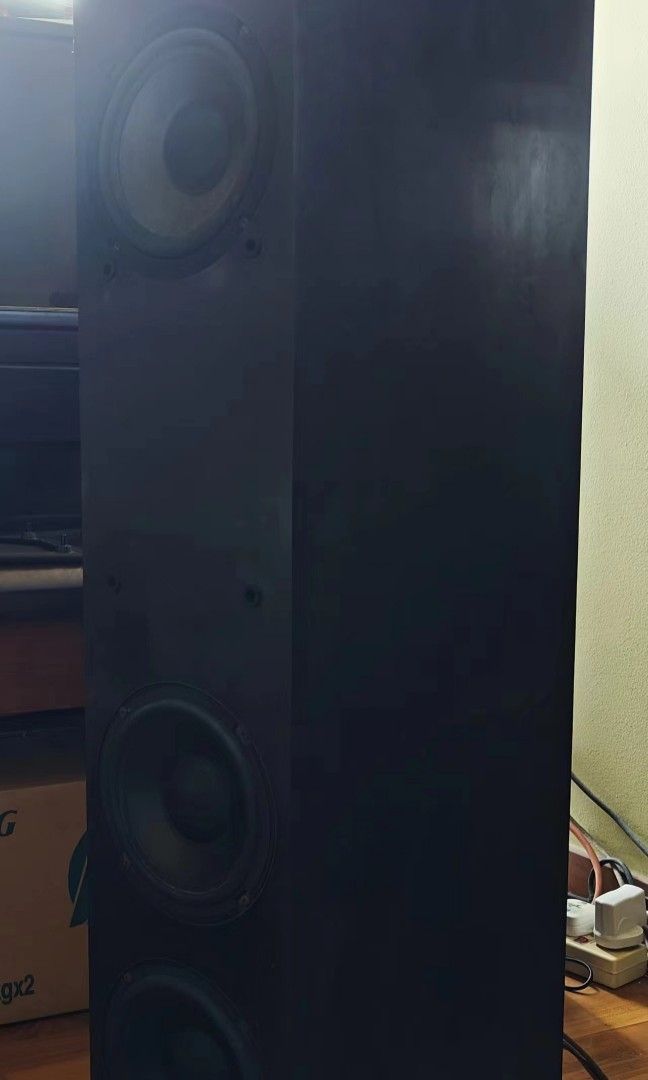 NHT Speakers Model II, Audio, Soundbars, Speakers & Amplifiers on Carousell