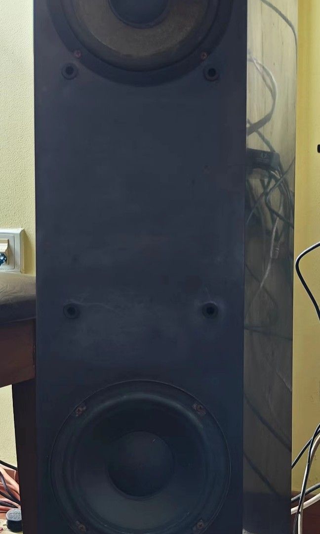 NHT Speakers Model II, Audio, Soundbars, Speakers & Amplifiers on Carousell