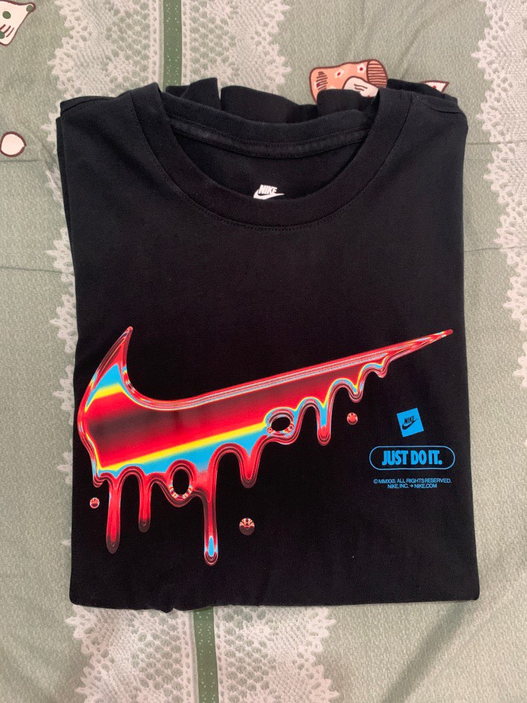 Nike Graphic Tee, Men's Fashion, Tops & Sets, Tshirts & Polo Shirts on ...