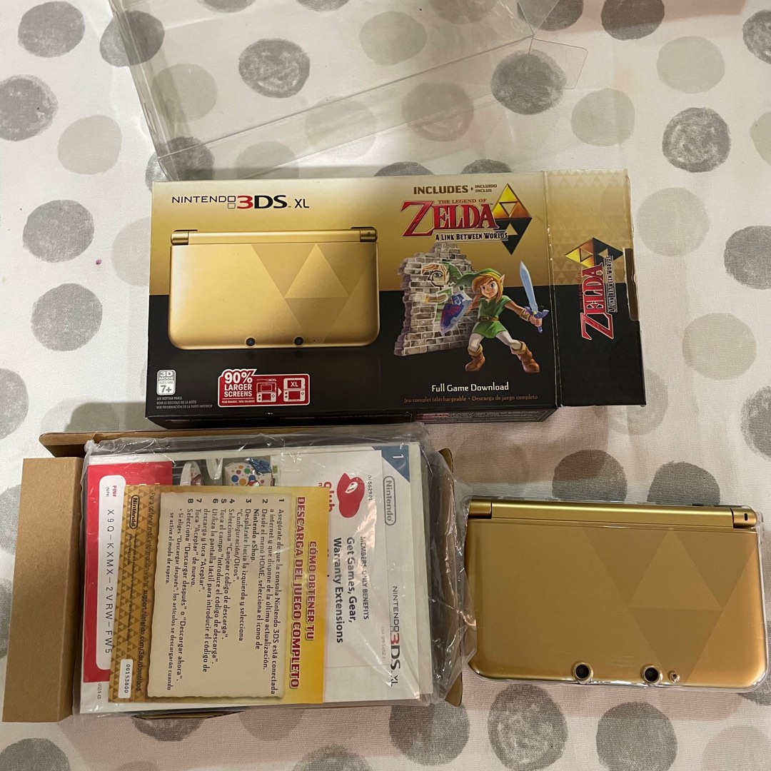 Nintendo 3DS XL Zelda Link between world console, Video Gaming, Video ...