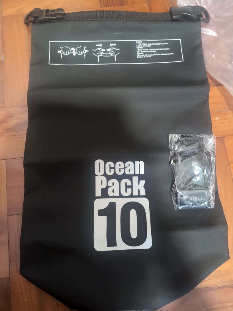 Ocean Pack Waterproof Bag 10L Black, Sports Equipment, Sports & Games ...
