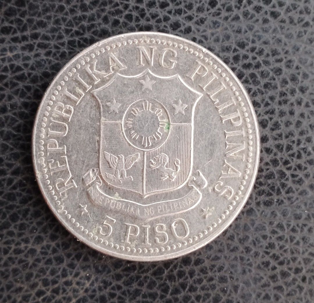 Old 1 piso coin 1972/1974 and old 5 piso 1975, Hobbies & Toys ...