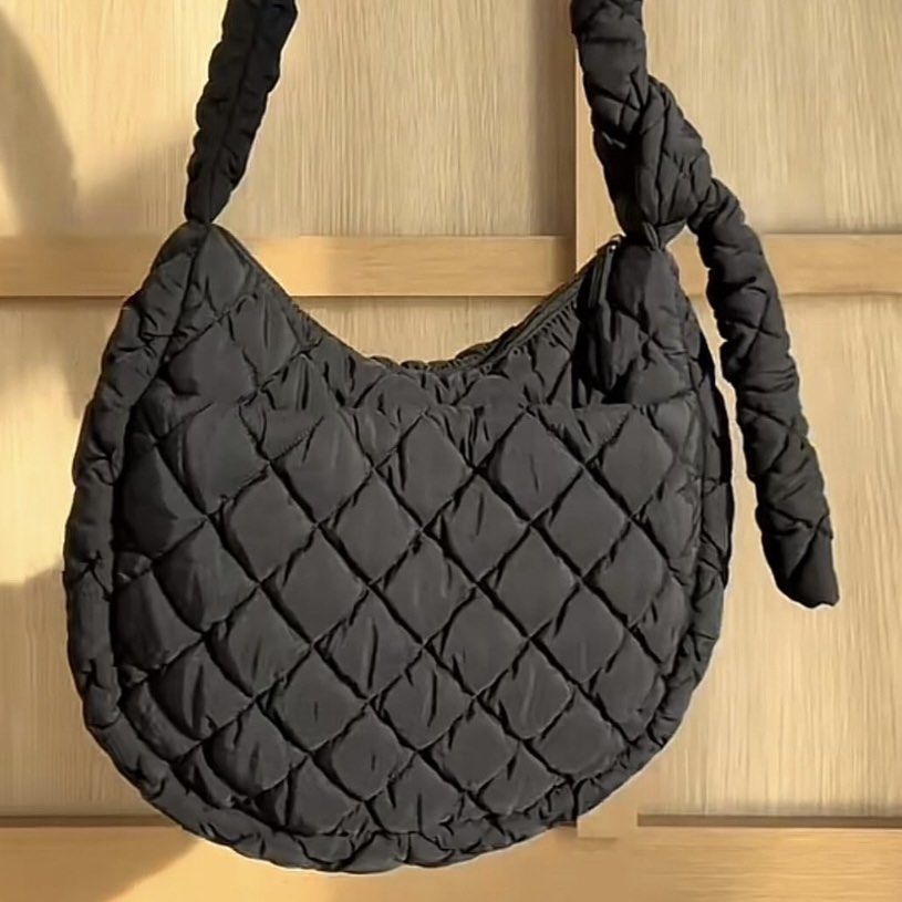 ON HAND GU Japan Puffy bag (Blackpink Jennie COS puffy bag inspired ...