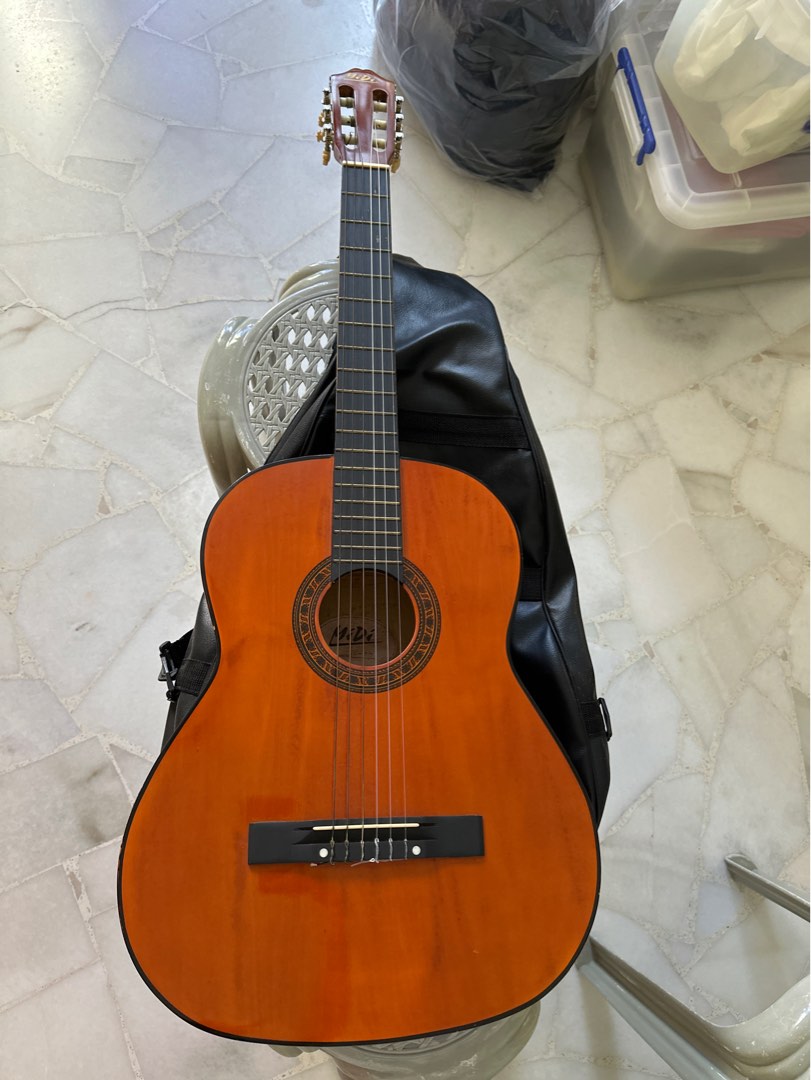 Original Robert Piano MIDI Classical Guitar with bag, Hobbies & Toys ...