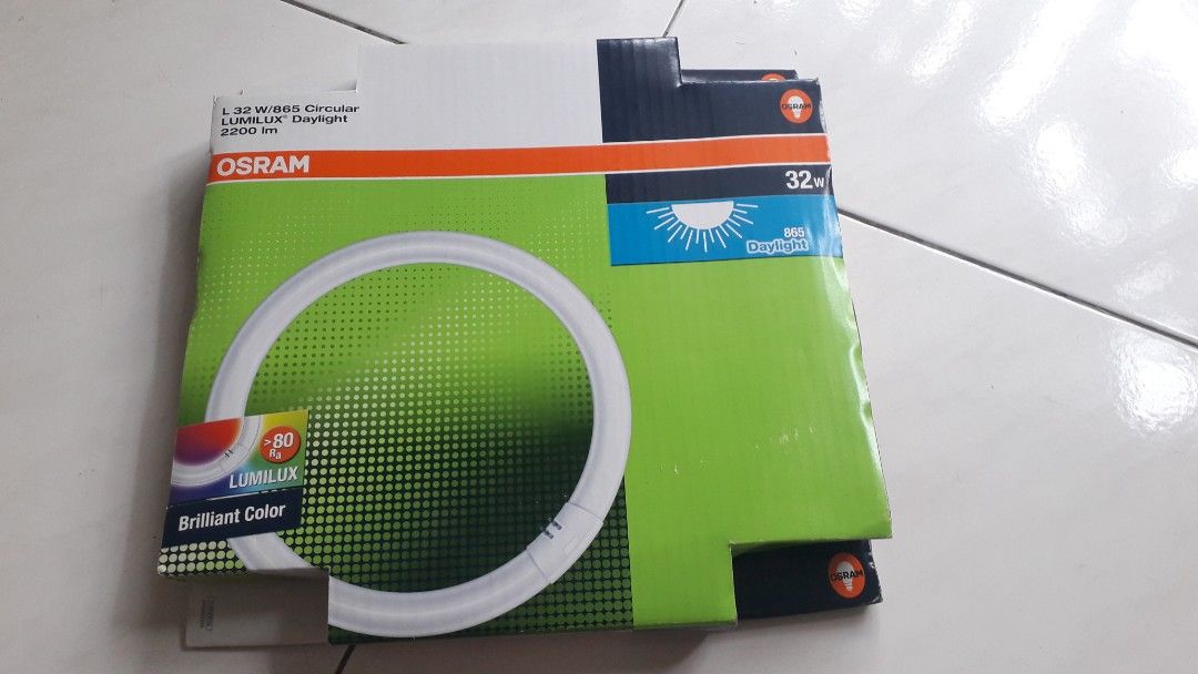 Osram 32W circular fluorescent lamp, Furniture & Home Living, Lighting ...