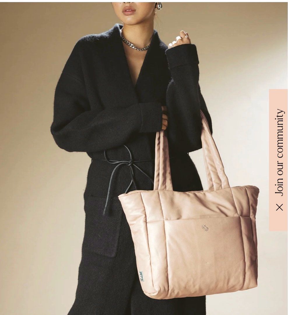 TPB PAPER BUNNY PUFFER SHOPPER LIMITED EDITION (DUNE), Women's Fashion ...