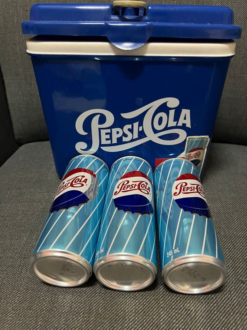 pepsi-cola box, Hobbies & Toys, Collectibles & Memorabilia, Vintage ...