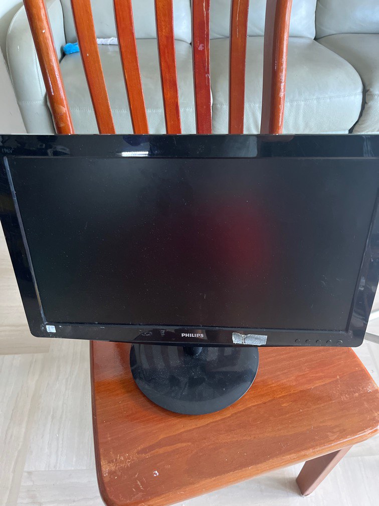 Philip monitor with serial port for free, Computers & Tech, Parts ...