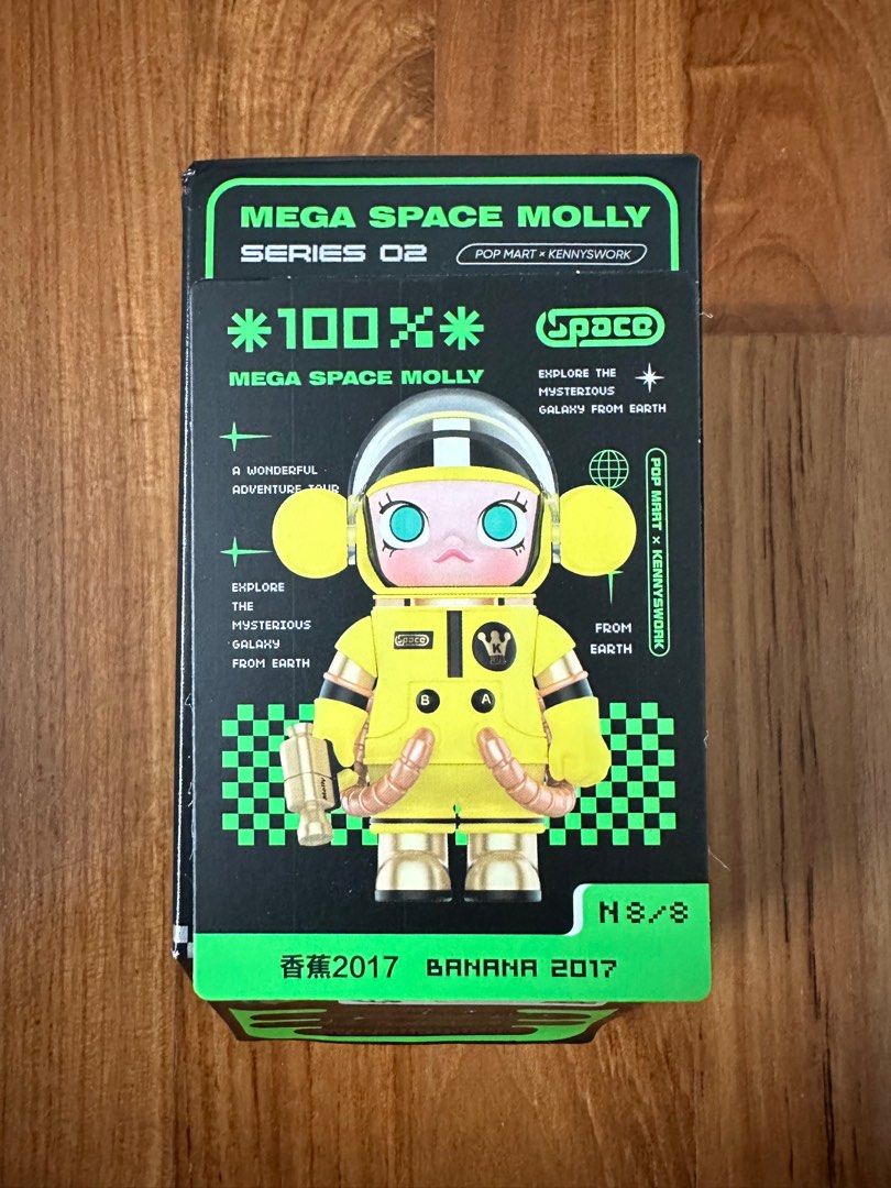 Popmart Mega Space Molly (Banana) Series 02, Hobbies & Toys, Toys ...