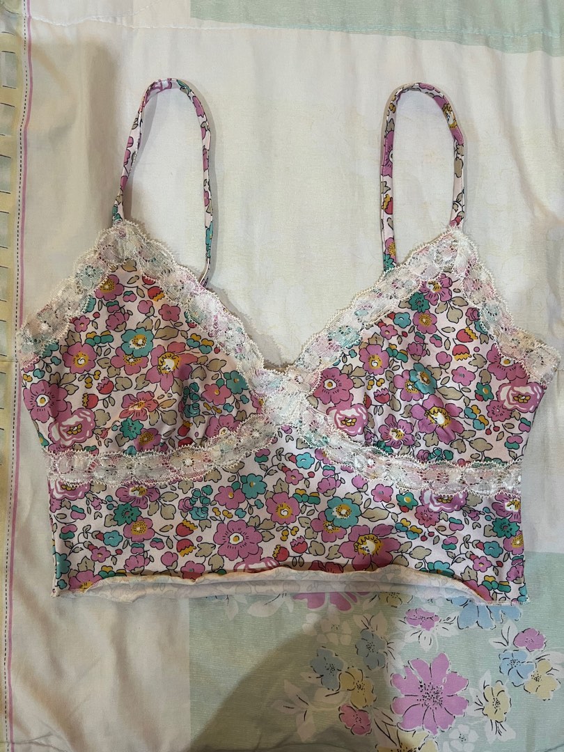 Printed ctop top, Women's Fashion, Tops, Sleeveless on Carousell