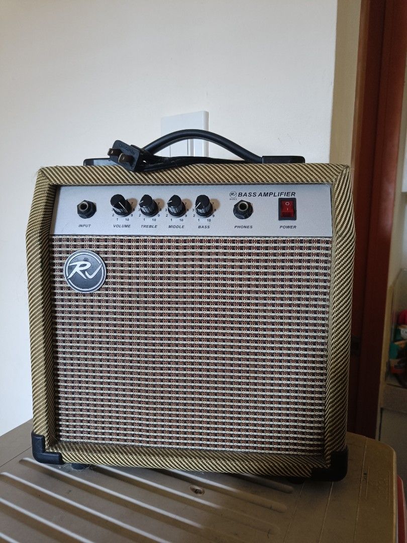 RJ Bass Guitar Beatcaster, Hobbies & Toys, Music & Media, Musical ...