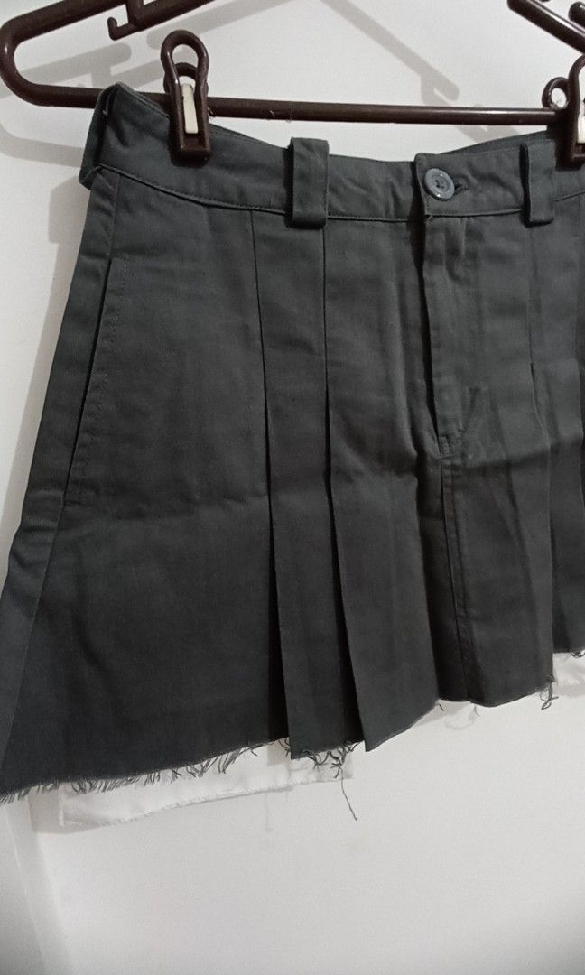 Rok ala Jennie Gray Grey Skirt Tennis Lipit, Fesyen Wanita, Pakaian ...