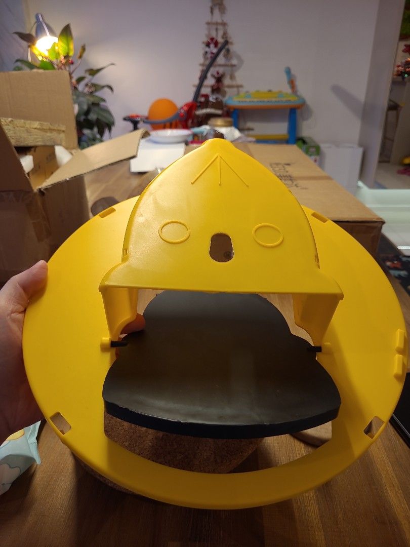 Rotating mouse trap, Furniture & Home Living, Cleaning & Homecare ...