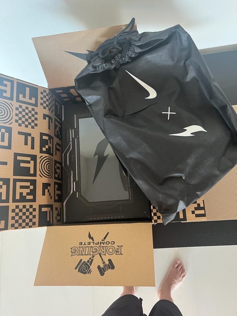 LIMITED EDITION: RTFKT x Nike Air Force 1 - Murakami Drip (including T ...