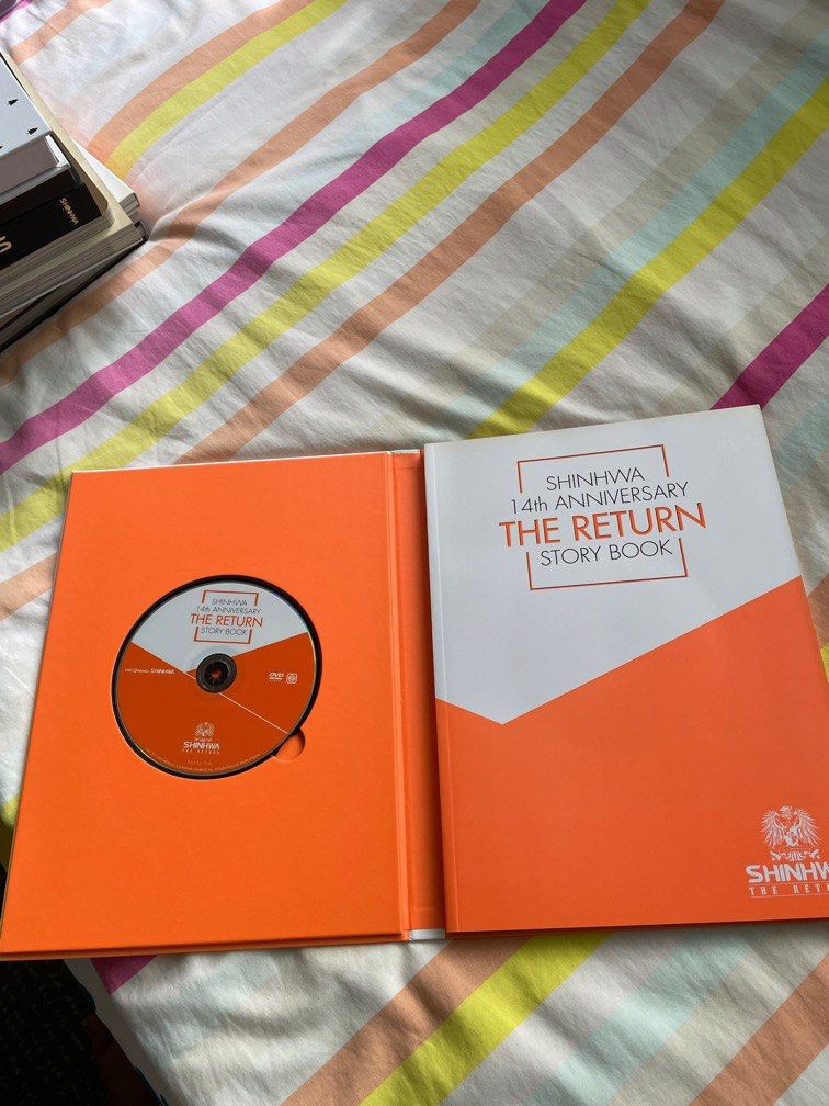 Shinhwa 14th The Return Story Book, Hobbies & Toys, Books & Magazines ...