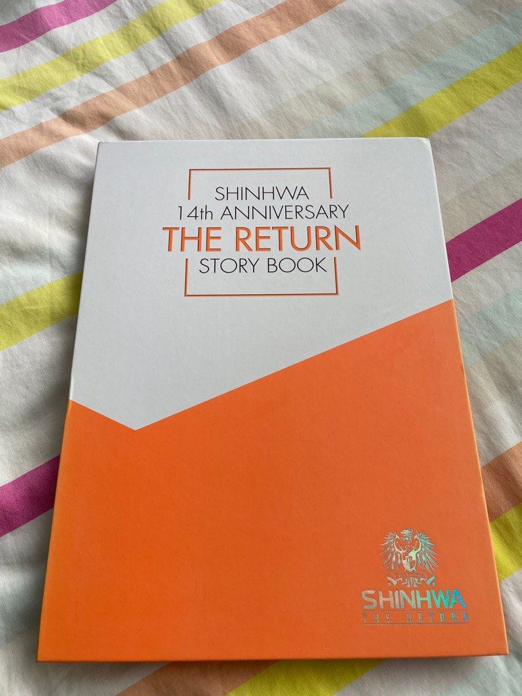 Shinhwa 14th The Return Story Book, Hobbies & Toys, Books & Magazines ...
