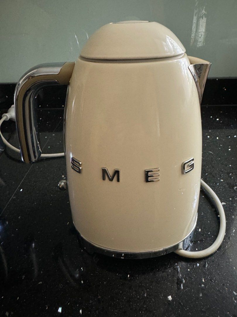 Smeg kettle beige colour, TV & Home Appliances, Kitchen Appliances ...