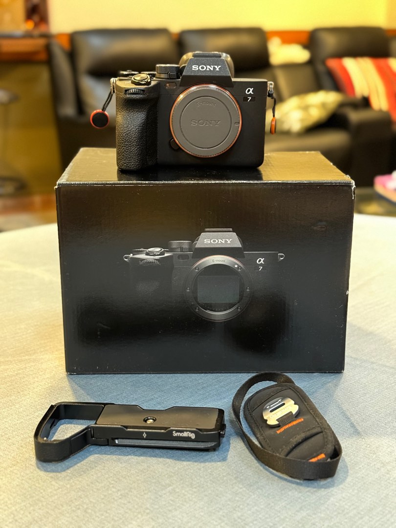 Sony A7iv + freebies (A7m4 A7mark4 A74 A7miv mirrorless camera ...