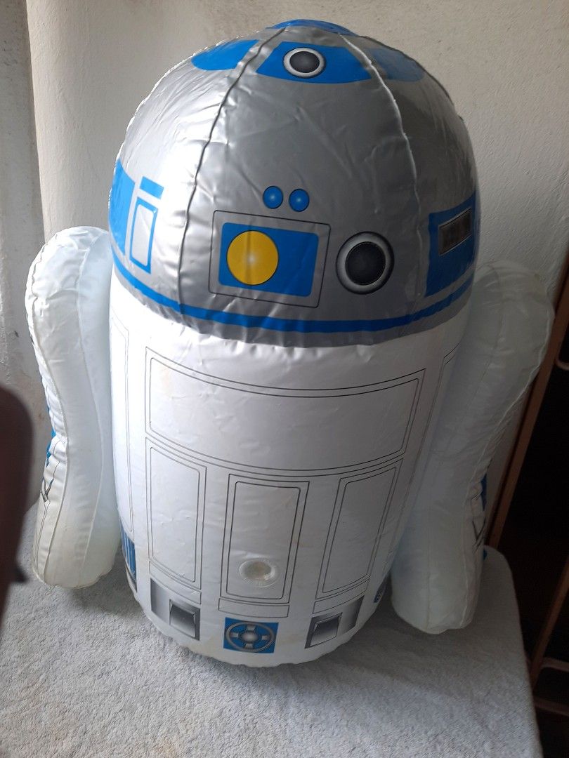 Star Wars Remote Controlled R2D2 robot, Hobbies & Toys, Toys & Games on ...