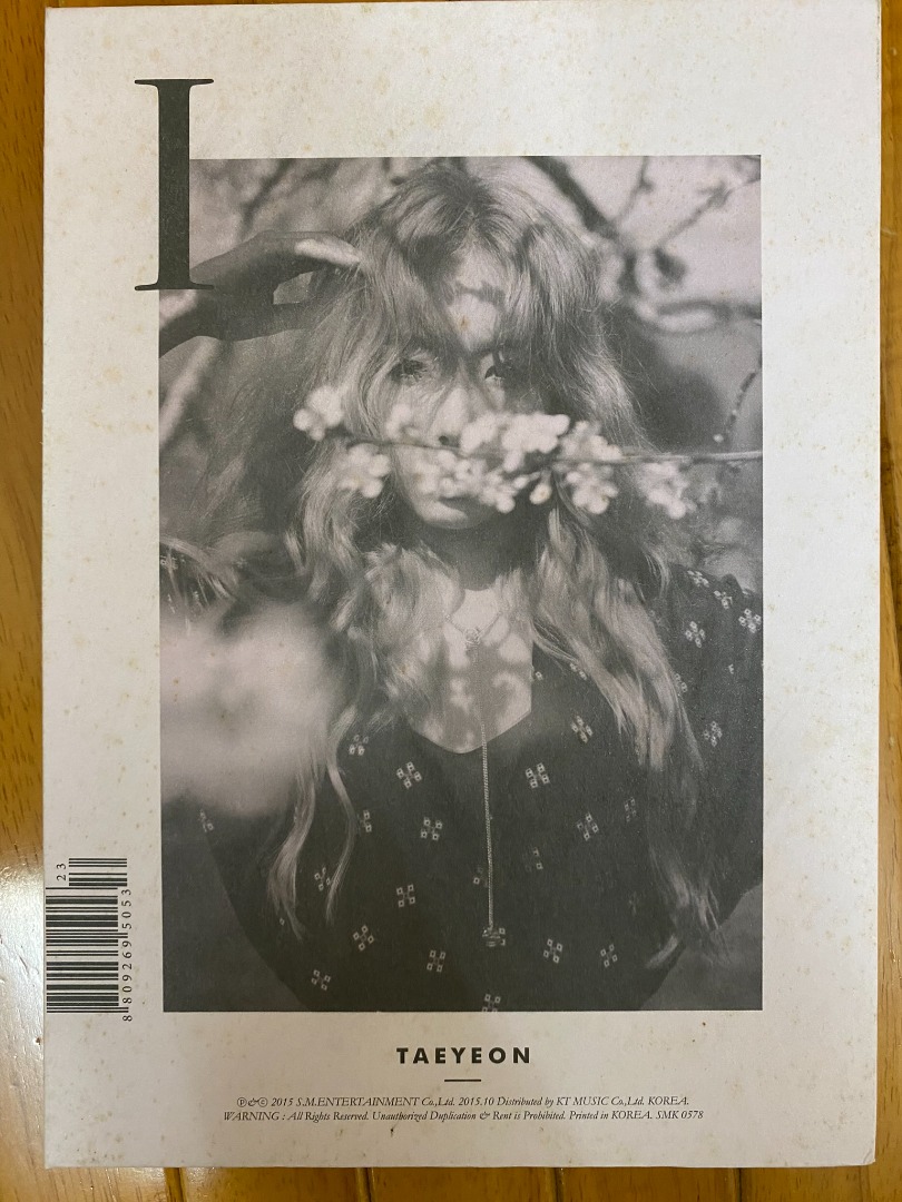 Taeyeon The First Mini Album 'I', 興趣及遊戲, 收藏品及紀念品, 韓流 - Carousell