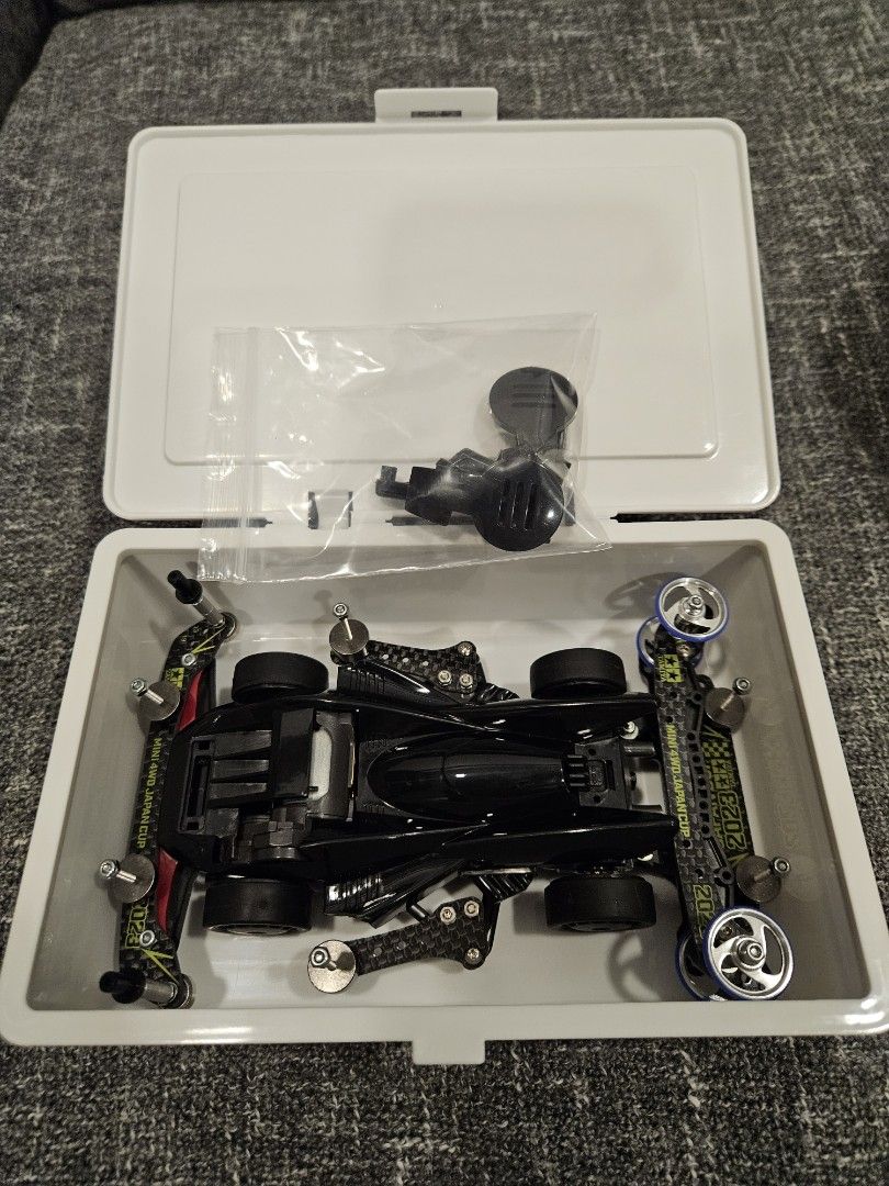 Tamiya M4WD Ready to Race - CFM Strato Vector (BMax), Hobbies & Toys ...