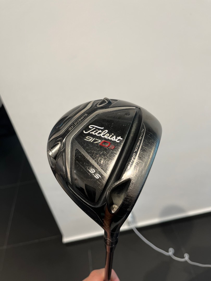 Titleist 917 D3 driver, Sports Equipment, Sports & Games, Golf on Carousell