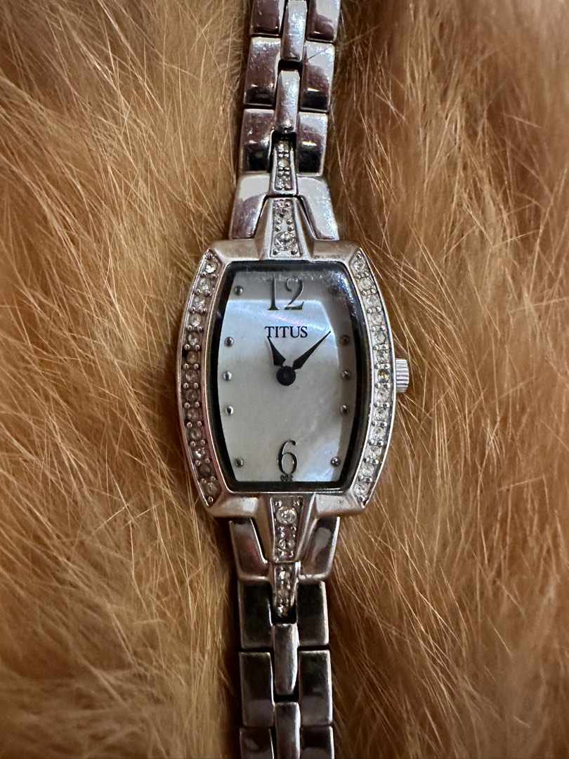 Titus classic woman watch, Women's Fashion, Watches & Accessories ...