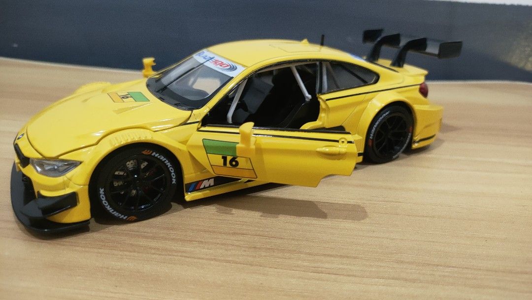 TOY CAR PETRON COLLECTION BMW M4, Hobbies & Toys, Memorabilia ...
