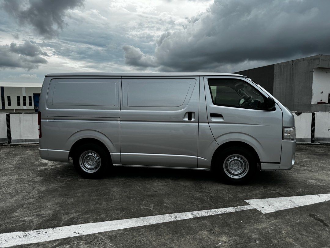 Toyota Hiace Turbo 5DR MT Manual, Cars, Commercial Vehicles, Used on ...