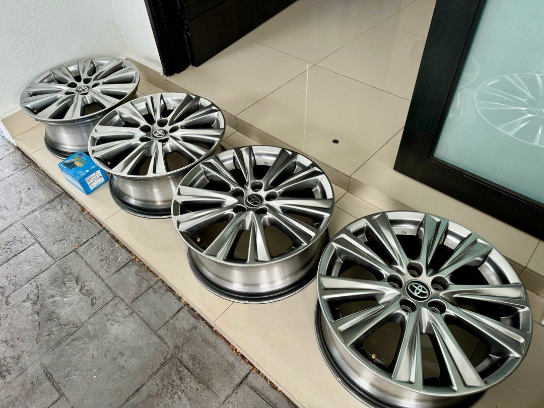 Toyota Vellfire GE 2021 Original Sport Rims, Auto Accessories on Carousell