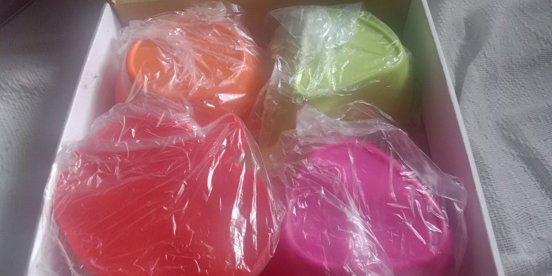 Tupperware (Avon), Everything Else, Looking For on Carousell