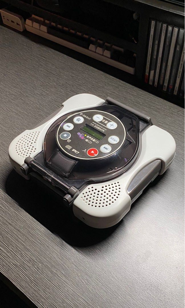 TWINBIRD CD Player Waterproof (with FREE CDs!) *RARE*, Audio, Portable ...